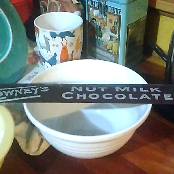 California Pottery | Kitchen | Vintage Bowl California Pottery White ...